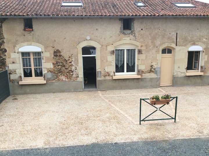 Gîte à La Ferme Sur Un Domaine Viticole - Doué-la-Fontaine