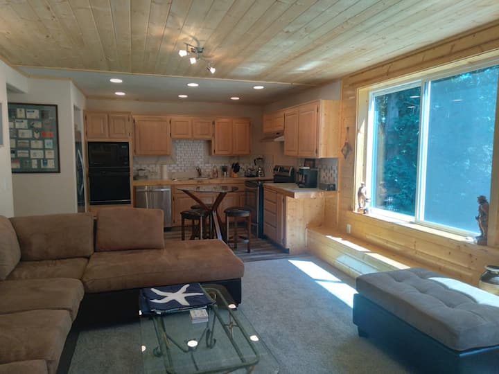 Secluded Camano Getaway Surrounded By Trees - Coupeville, WA