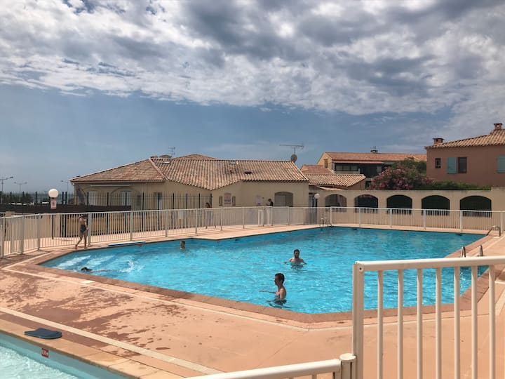 Le «&nbsp;Carlabel&nbsp;», Studio à 2 Pas Du Port - Châteauneuf-les-Martigues