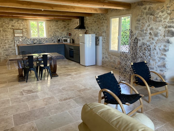 Au Pied Du Ventoux - Vaucluse
