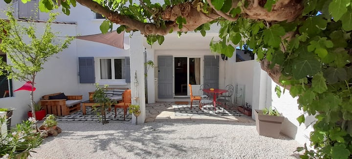 Appartement Indépendant Dans Maison Individuelle. - La Garde