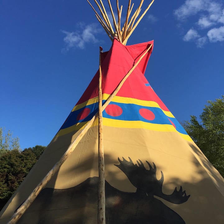 Dunbeacon Camping & Glampings Wild Elk Tipi Lodge - Bantry