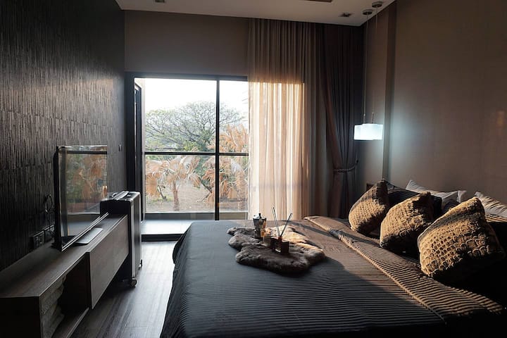 Classy Modern Condo 50 Sqm @Popular Nimman–maya - Chiang Mai