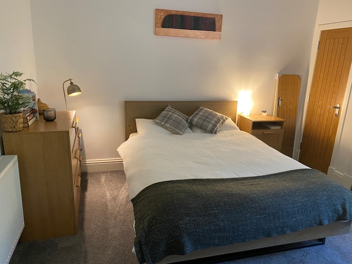 Large Private Room Near New Town - Edinburgh