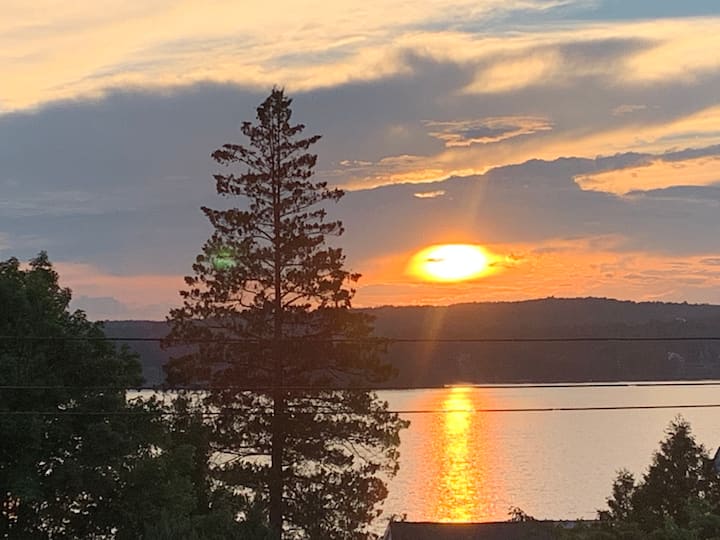 Lake View, Pool, 5 Minutes To Beach! - Laconia, NH