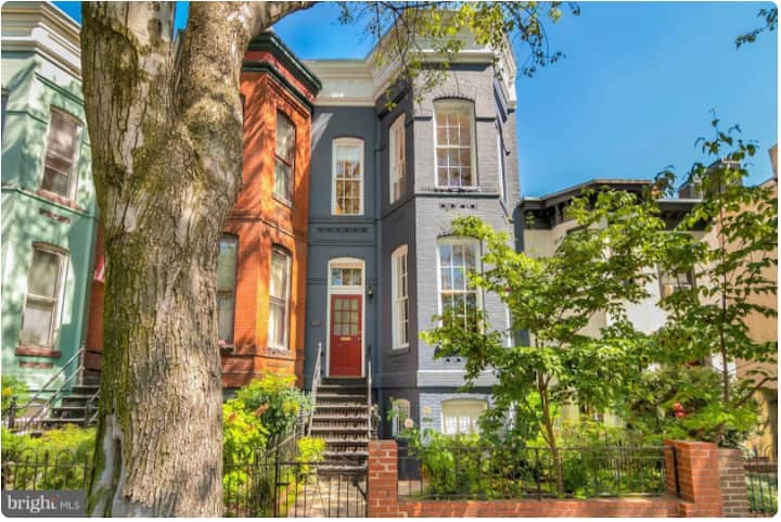 Historic 3 Bedroom Home In The Heart Of Dc - Washington, DC
