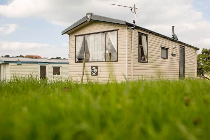 Lovely Mobile Home
Sleeps 6 - Newquay