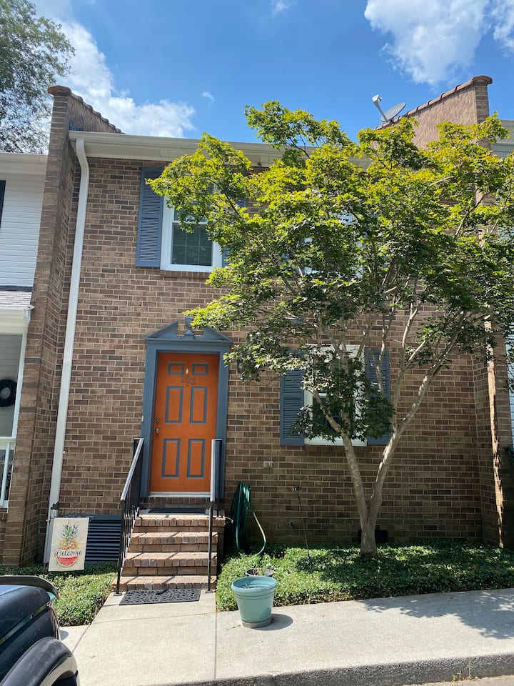 Townhouse Within Walking Distance Of The Stadium! - Clemson, SC
