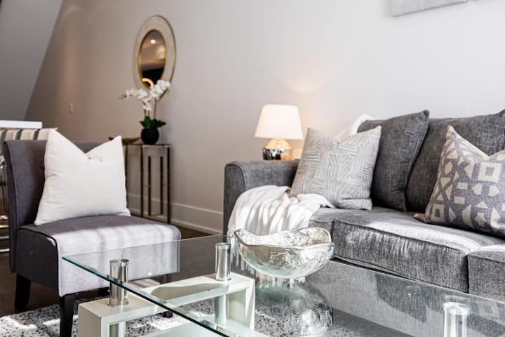 New & Spacious Toronto House—wifi - Toronto