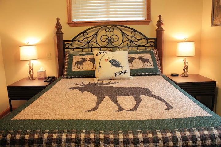 Fountain Road Retreat - Green Mountain Falls, CO