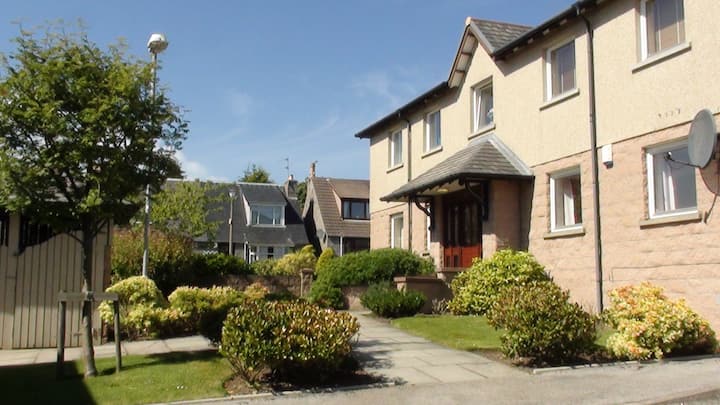 Hilton Heights Self-catering Apartment (2 Bedroom) - Aberdeen