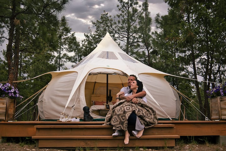 Peaceful, Romantic Couple's Glamping Retreat - Summerland