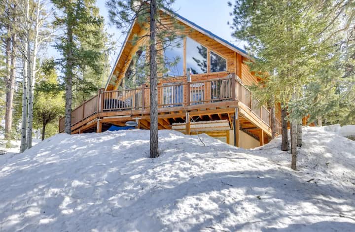 Modern Family Cabin: Deck, Bbq, Views & Playroom - Duck Creek Village, UT