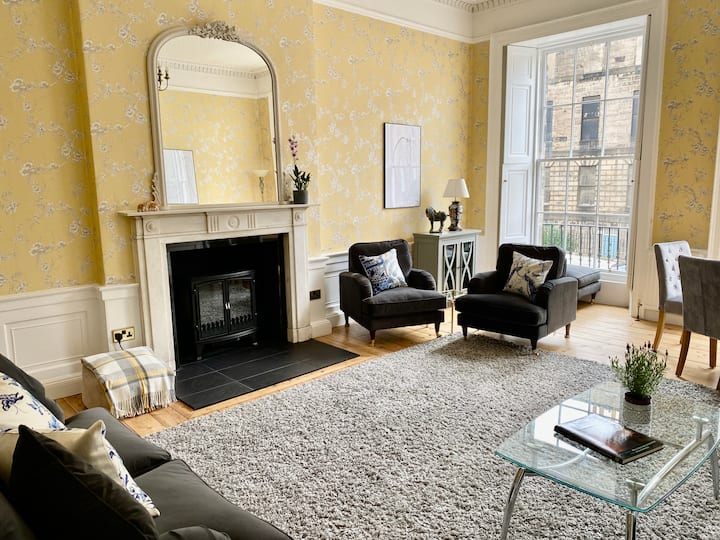 Newly Upgraded Flat In World Heritage Location - Edinburgh