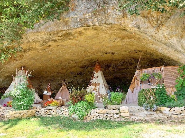 Tipi Magdalénien ÉLan 2pers. Sous Abri Paléo-lodge - Lalinde
