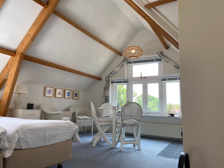 Sfeervolle Studio 6 In B&b Met Gratis Parking - Zandvoort