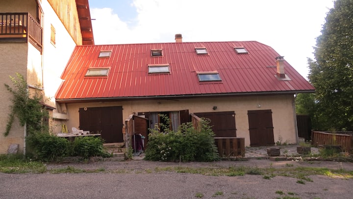 Charmant Studio Avec Terrasse Et Vue Sur Montagne - Seyne