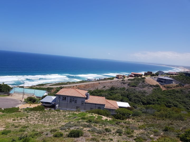 Gorgeous Ocean's View :1 Bedroom Garden Flat - Mosselbaai