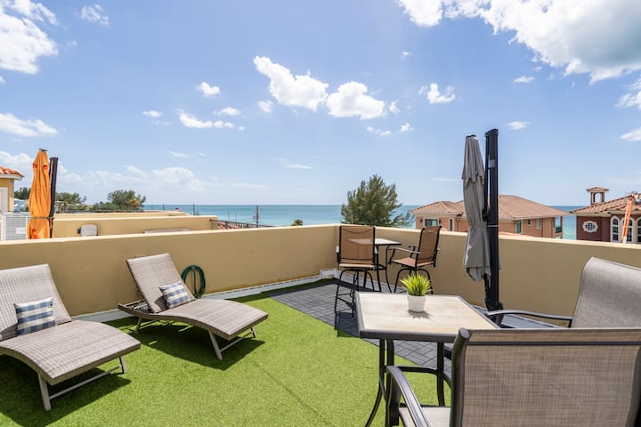 50 Yards To Beach | Rooftop Deck & Beach Views - St. Pete Beach, FL