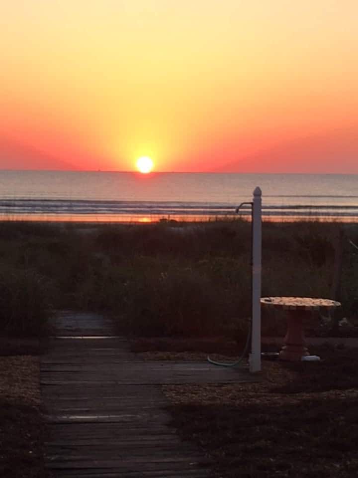 Beach Studio - New Smyrna Beach, FL