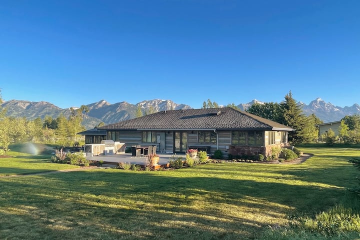 Luxury Home In Jackson Hole - Teton Mountain Views - Jackson Hole, WY