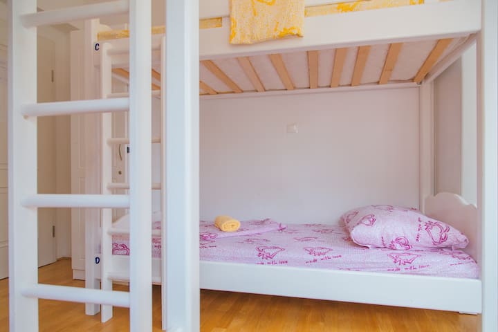 Cheapsleep Hvar Private Room For 4 In Center - Hvar