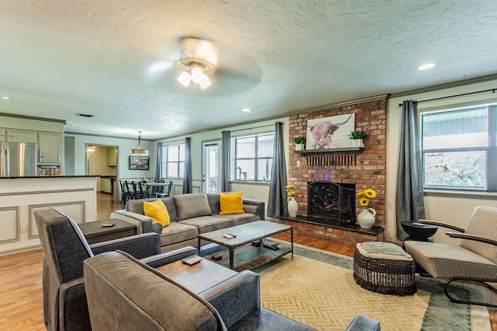 Morgan's Point Resort Holiday Rentals & Homes - Texas, United States ...