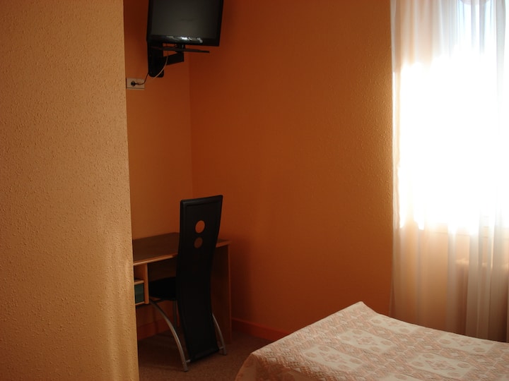 Chambre D'hotel Calme - Mende