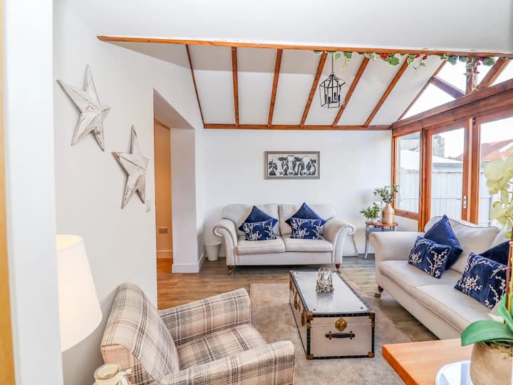 Church View Cottage, Loversall With Hot Tub - Doncaster