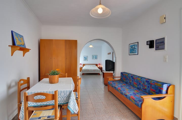 Traditional Apartment In Milos - Milos