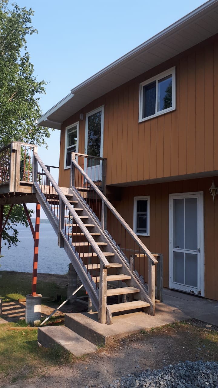 Cosy 2 Bedroom On The Winnipeg River - Kenora