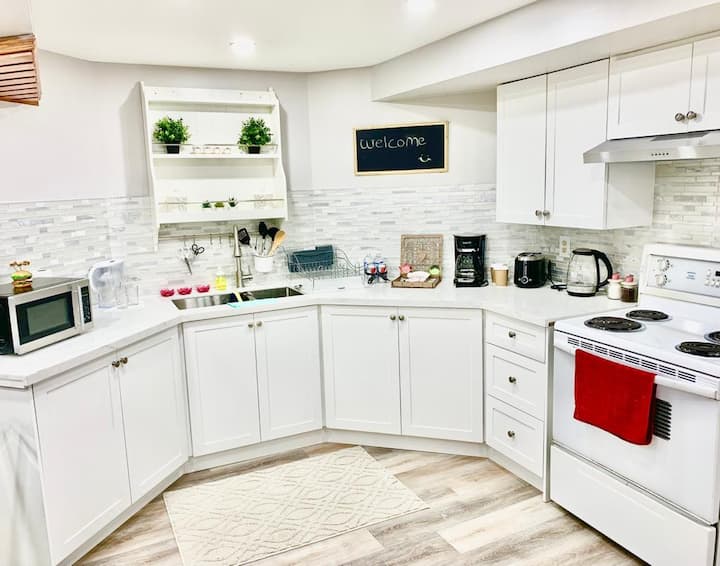 Incredible Summer2025 Sale Lux. Fully Private Unit - Milton