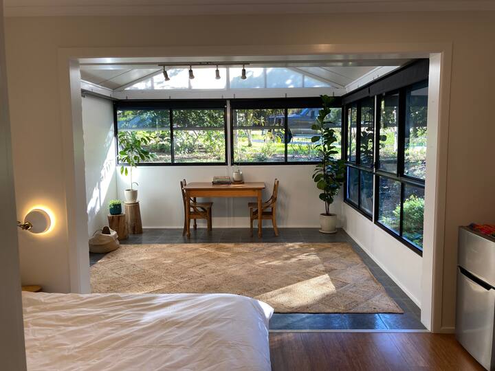 Bright Spacious Surf Shack (Self-contained Unit) - 布倫瑞克黑茲