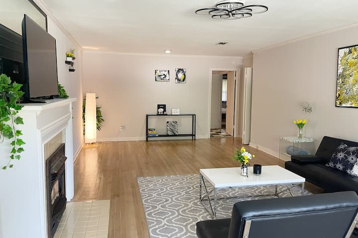 Cheerful 2-bedroom Home With King Bed - Jackson, MS