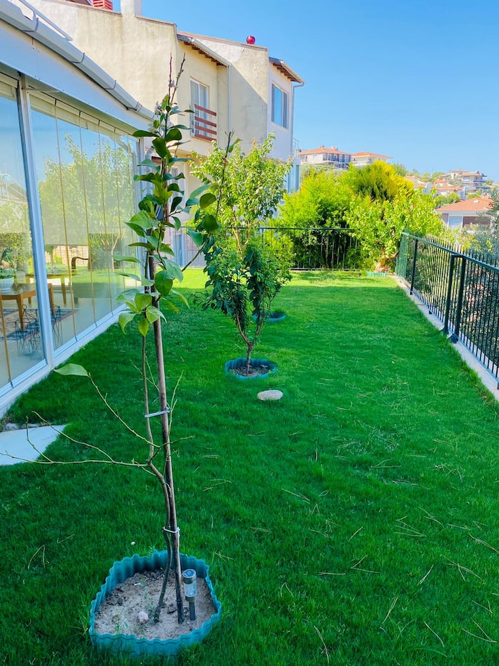 ÇEşme'de Bahçeli 2+1 - Çeşme