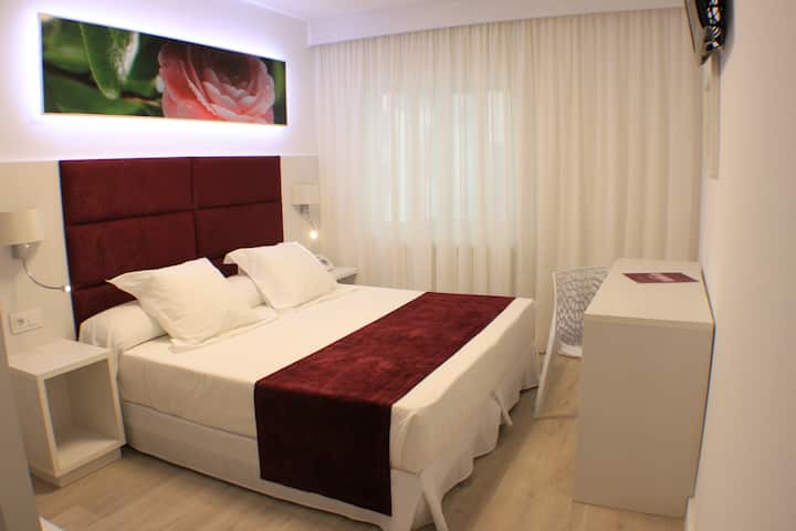 Twin/double Blanco Y Tinto Hotel En Playa Raxó Byb - Marín