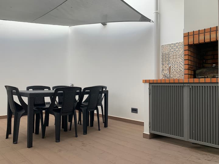 Stylish House In City Center - Lagos