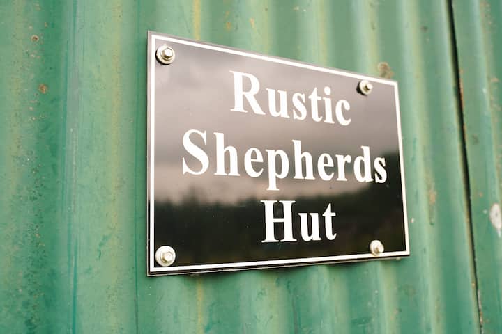 The Rustic Shepherd’s Hut - Malvern Hills - Upton upon Severn