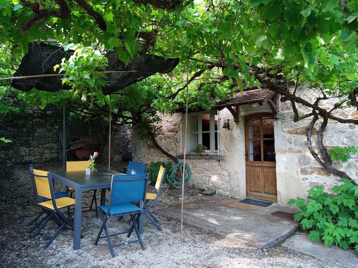 Maison Quercynoise Au Pied Des Falaises - Lot