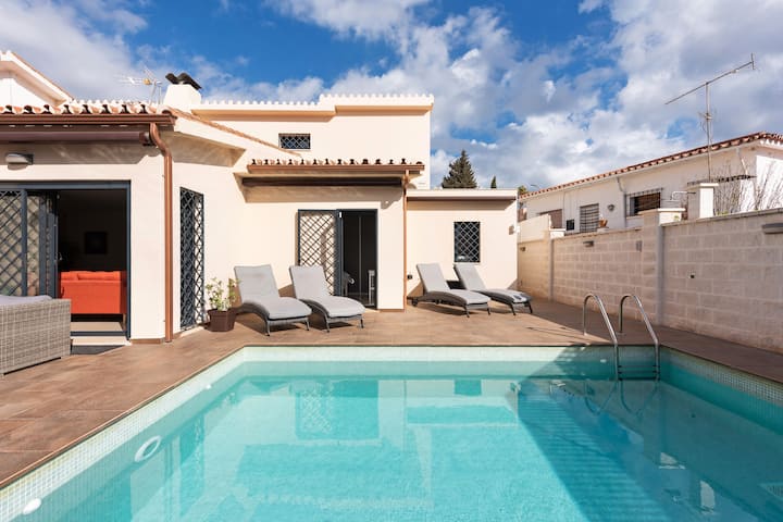 Stylish Modern Villa In The Heart Of Benalmadena - Benalmádena