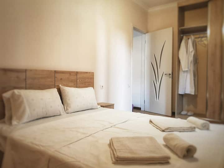 Cozy Apartment For Trave-l-overs - Tbilisi