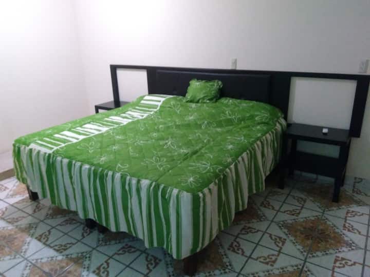6 Recámaras, 8 Camas,1 Colchón,4 Baños,cerca Playa - Mazatlán