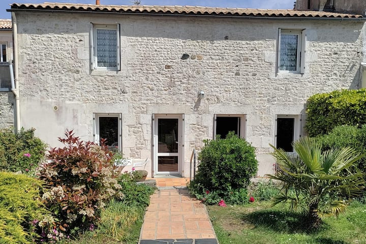 Maison De Caractère, Tranquillité Assurée - Châtelaillon-Plage