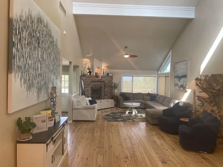 7-bedroom 3-acres, Mountain View - Castle Rock, CO