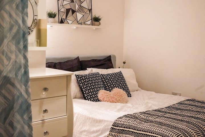Private Kingsize Bedroom, Reading,berkshire - Reading