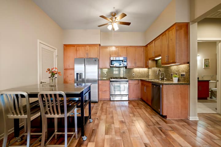 Monrovia Old Town Townhouse - Monrovia, CA