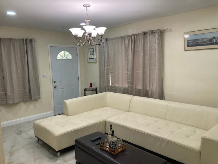 Beautiful Villa In North Miami - Hard Rock Stadium - Miami Gardens