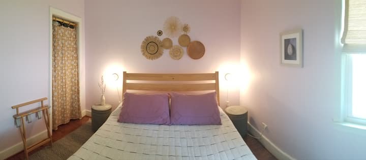 Near Uva | Private Queen Bed & Bath, Self Check-in - Charlottesville, VA