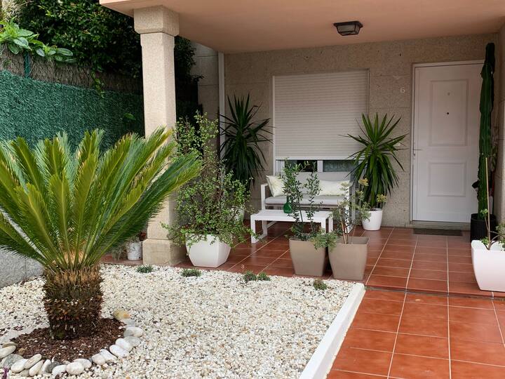 Agradable Casa Con Piscina - Sanxenxo