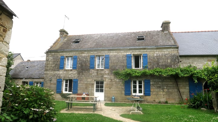 Le Charme D'antan - Locronan